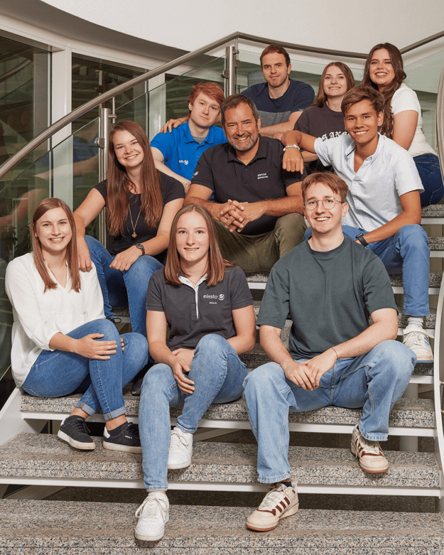 Ausgezeichnete Leistung: elasto gratuliert seinen Absolventen!